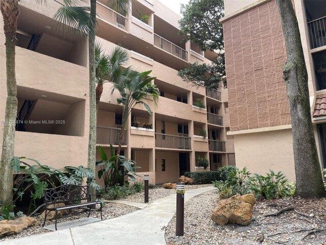 Cypress Rd Apt,plantation, Condo For Sale