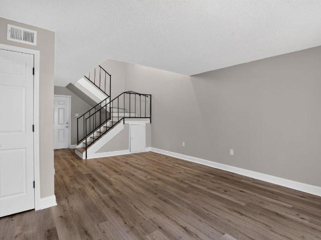 Cypress Way 2 Bedroom Apartment for Rent at 11585 N Harrells Ferry Rd, Baton Rouge, LA 70816 Broadmoor Sherwood