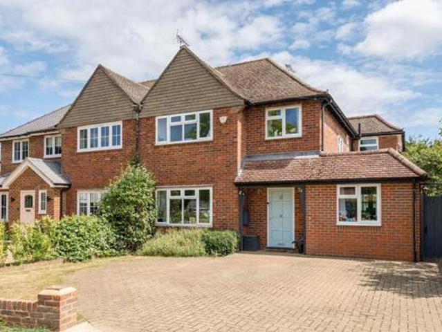 D´abernon Drive, Stoke D´abernon, 4 Bedroom Semi detached
