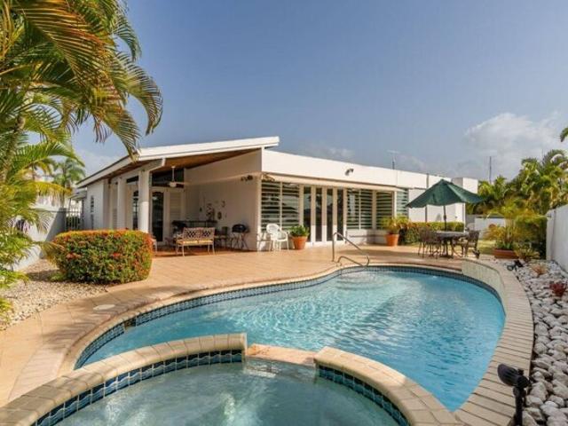 D Amatista, Dorado, Home For Sale