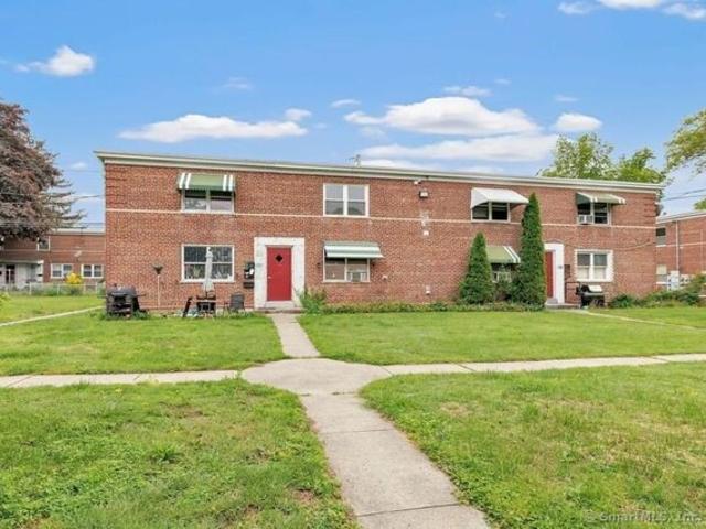 D Building Granfield Ave, Bridgeport, Condo For Sale