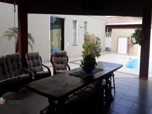 D Barros Imóveis disponibiliza linda casa para venda e locação em Tremembé