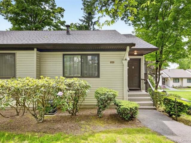 D Columbia Ct Unit D, Yorktown Heights, Condo For Sale