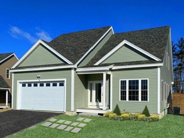 D Crownshield Ave Unit D, Uxbridge, Home For Sale