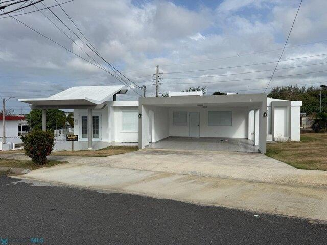 D El Maestro Unit D, Camuy, Home For Sale