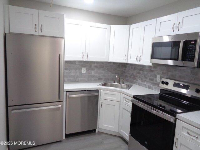 D Hamilton Ln, Whiting, Property For Sale