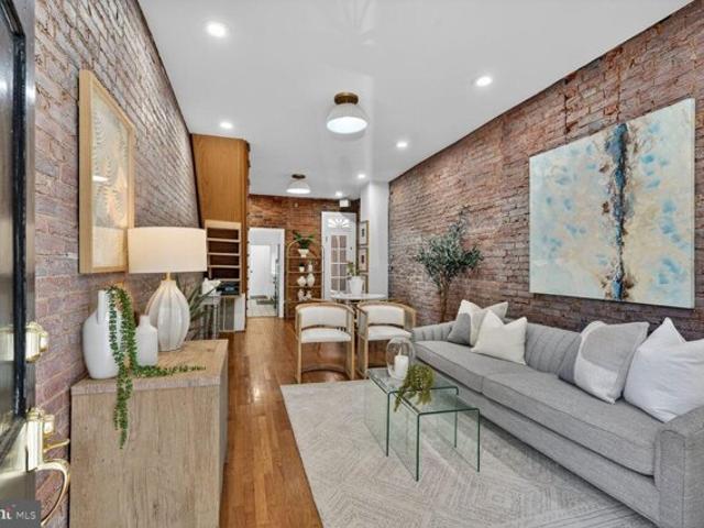 D St Se, Washington, Home For Sale