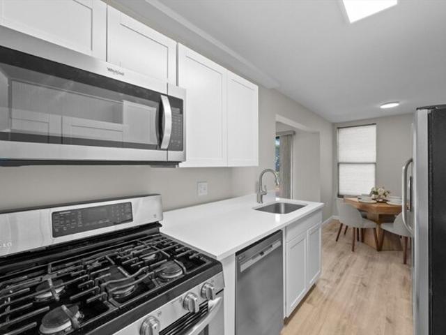 D Shrewsbury Green Dr Unit D, Shrewsbury, Condo For Sale