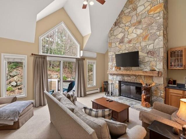 D Townhouse Sq Unit,dover, Home For Sale