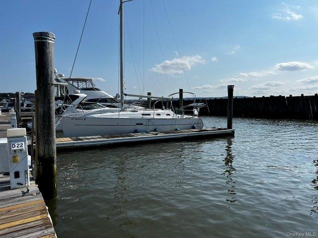 D 20 Half Moon Bay Marina, Croton On Hudson, NY 10520