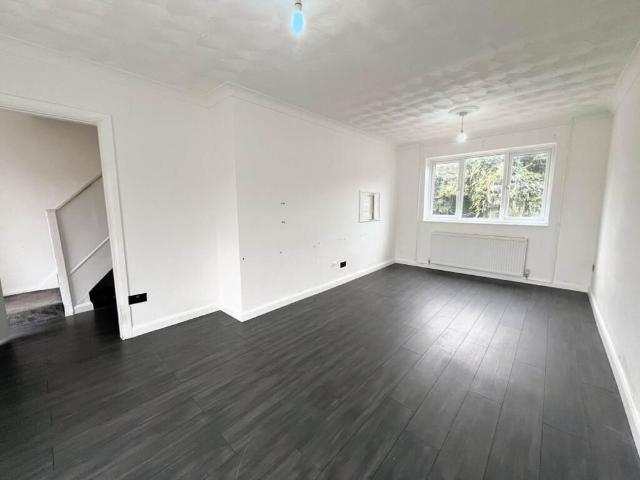 D 2 Bed Flat, Sunflower, Donald Hall Road, Brighton