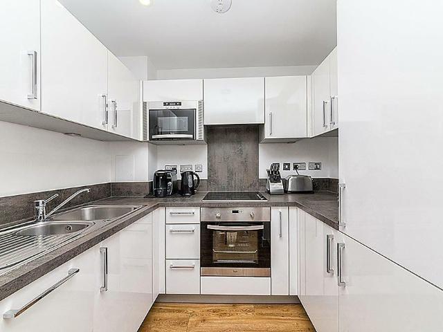 Da Vinci Tore, Renaissance, 77 Loampit Vale, Lewisham, London SE13, 1 bed flat to rent, £1,700 pcm | PrimeLocation