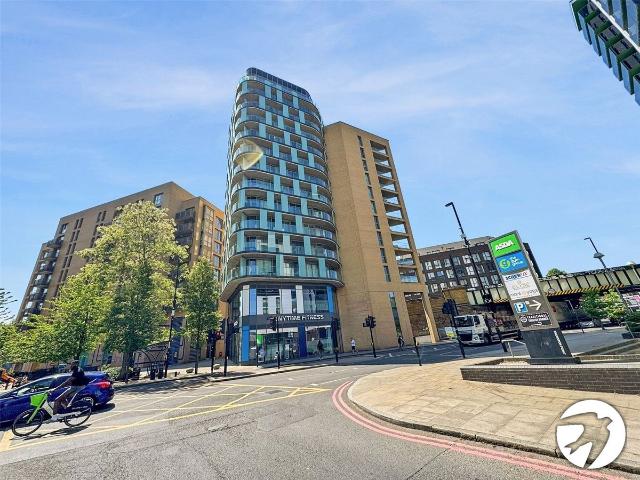 Da Vinci Torre, Lewisham, London SE13, 2 bed flat to rent, £1,950 pcm | PrimeLocation