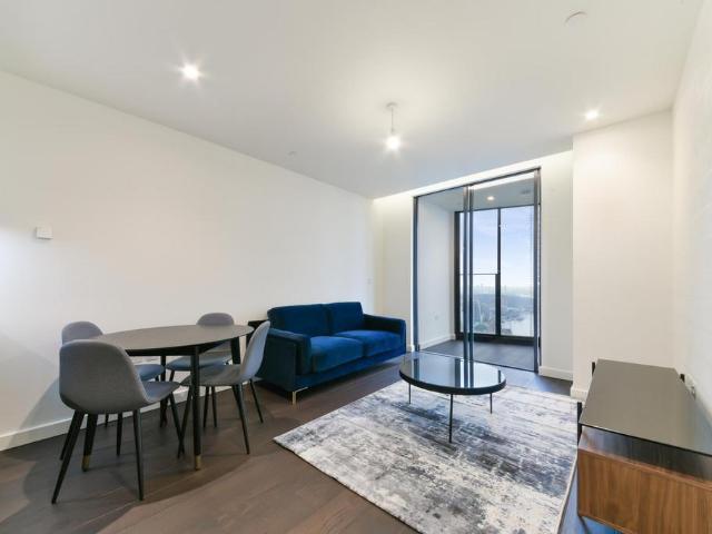 Damac Tower, Vauxhall, London, SW8 1 bed apartment to rent £3,575 pcm £825 pw