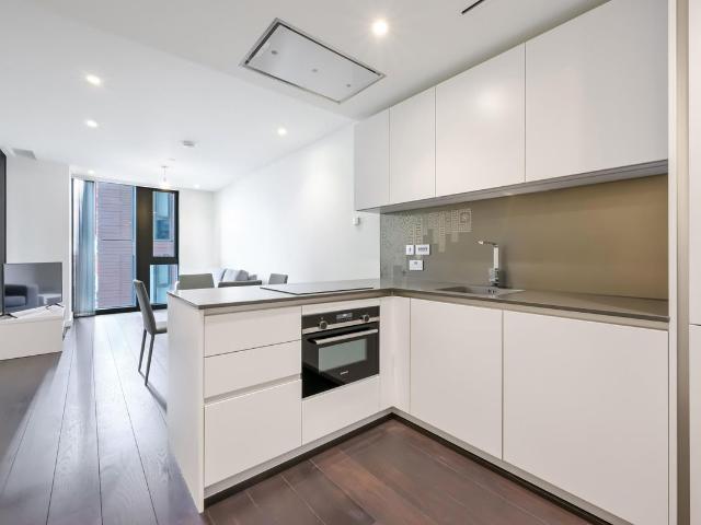 Damac Tower, Vauxhall, London SW8, 1 bed flat to rent, £3,397 pcm | PrimeLocation
