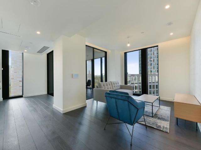 Damac Tower, Vauxhall, London SW8, 2 bed flat to rent, £4,498 pcm | PrimeLocation