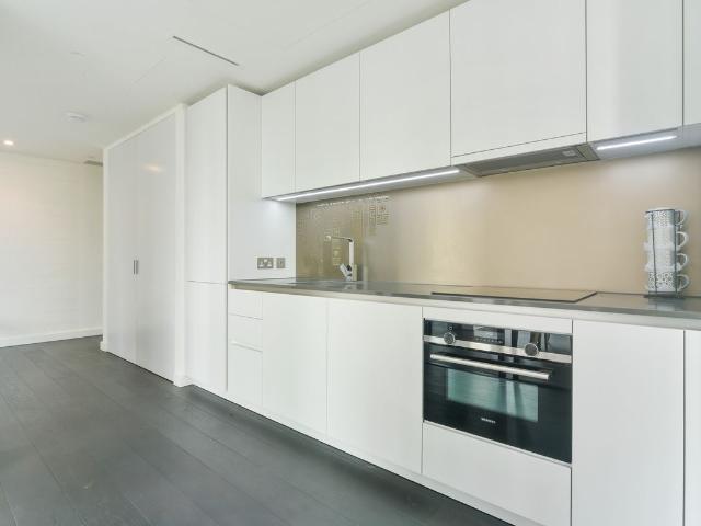 Damac Tower Nine Elms, London SW8, 2 bed flat to rent, £4,550 pcm | PrimeLocation