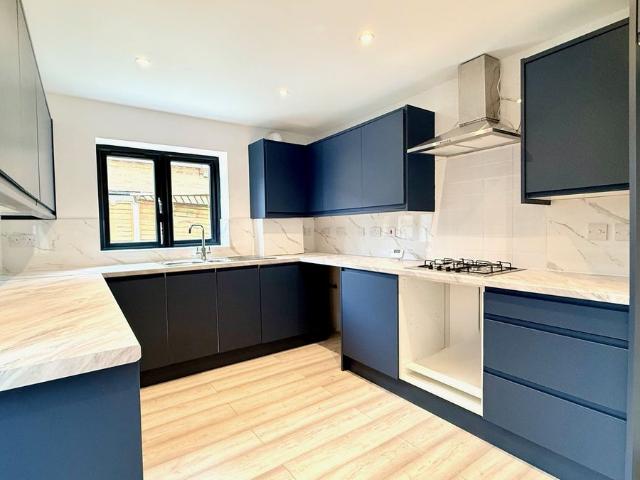 Dames Road, London E7, 6 bed property to rent, £5,200 pcm | PrimeLocation