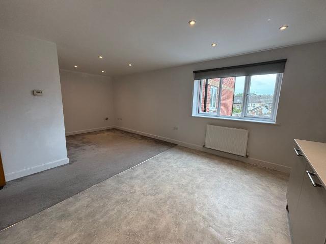 Damers Road, Dorchester DT1, 2 bed flat to rent, £1,375 pcm | PrimeLocation