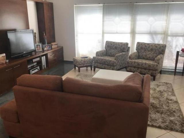 Damha I Excelente sobrado com 03 dormitórios