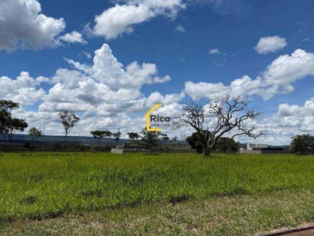 DAMHA I Terreno plano de 410m² em condomínio de Alto Padrão