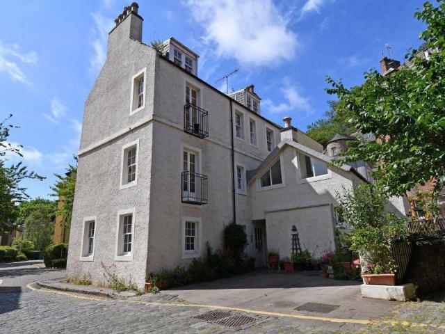 Damside, Dean Village, Edinburgh, EH4 1 bed flat to rent £1,150 pcm £265 pw