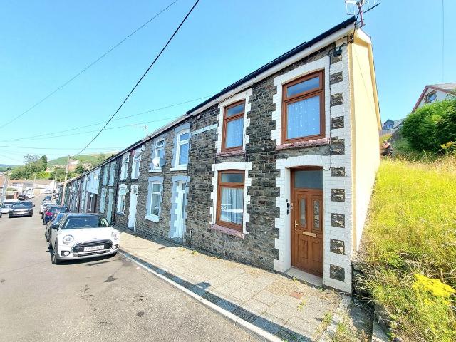 Danywern Terrace, Ystrad CF41, 3 bed end terrace house to rent, £850 pcm | PrimeLocation