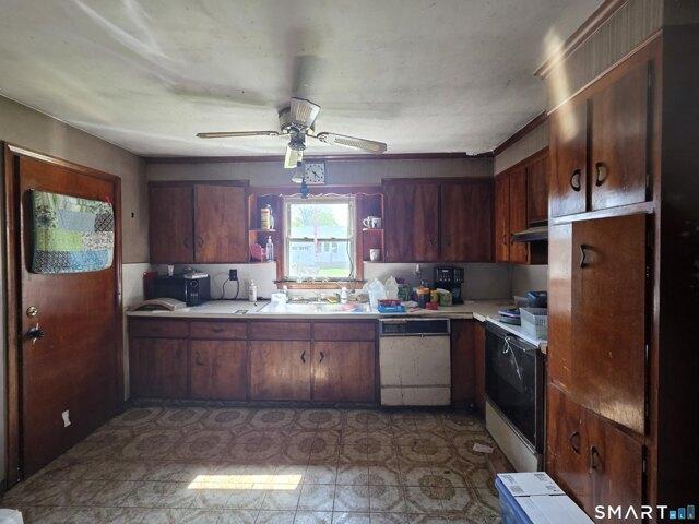 Dan Parker Dr, Waterbury, Home For Sale
