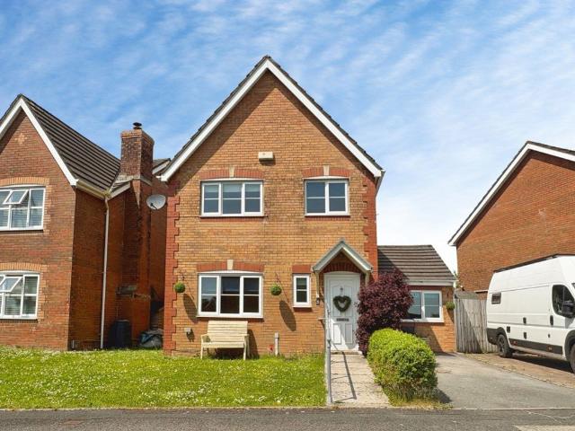 Dan Y Deri, Broadlands, Bridgend CF31, 3 bed property to rent, £1,150 pcm | PrimeLocation