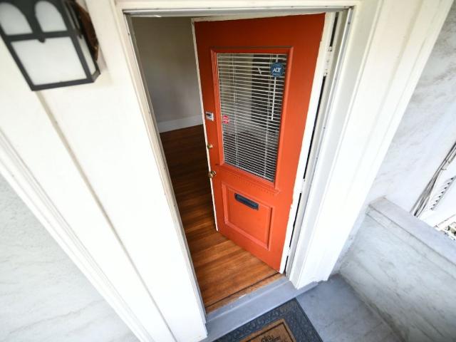 Dana St. Studio Apartment for Rent at 2444 Dana St, Berkeley, CA 94704 Southside