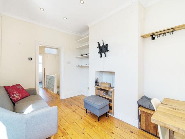 Danbrook Road, London, SW16
