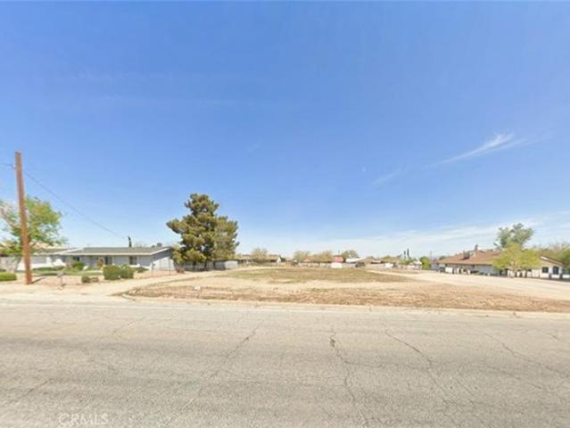 Danbury Ave, Hesperia, CA 92345