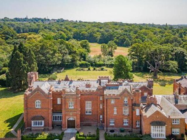 Danbury Palace Drive, Danbury, 2 Bedroom Apartment