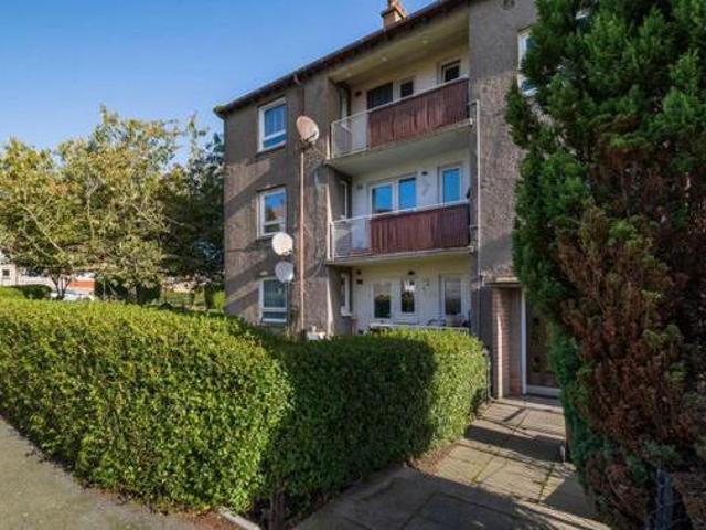 Dancing Cairns Crescent, Aberdeen, 3 Bedroom Flat