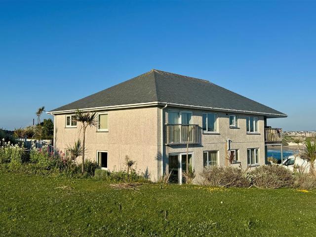 Dane Road, Newquay TR7, 2 bed flat to rent, £1,350 pcm | PrimeLocation