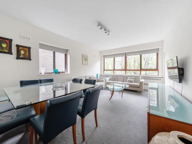 St. Edmunds Terrace, London, NW8 2 bed flat to rent £3,650 pcm £842 pw