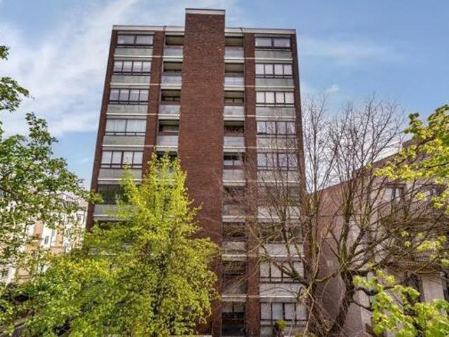 Danes Court, St Johns Wood, 2 Bedroom Flat
