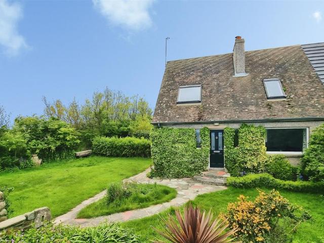 Danes Dyke, Crail KY10, 2 bed property to rent, £1,400 pcm | PrimeLocation
