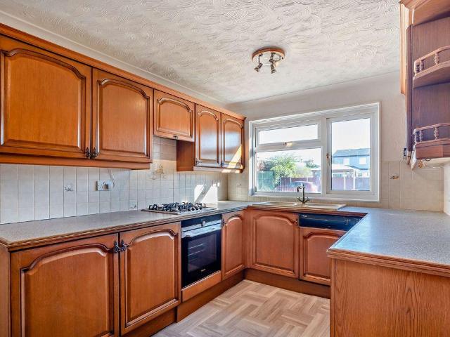 Daniel Close, Grays 3 bed terraced house to rent £1,850 pcm £427 pw