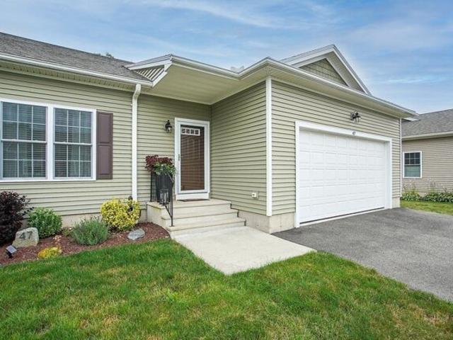 Daniel Shays Hwy Apt,belchertown, Condo For Sale