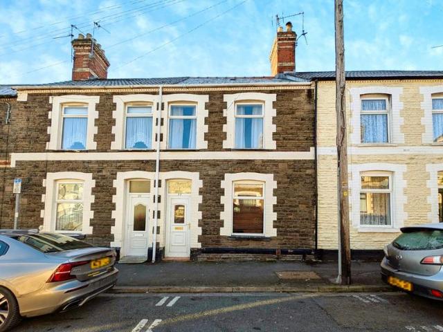 Daniel Street, Cardiff, CF24 4NY 4 bed terraced house to rent £2,250 pcm £519 pw