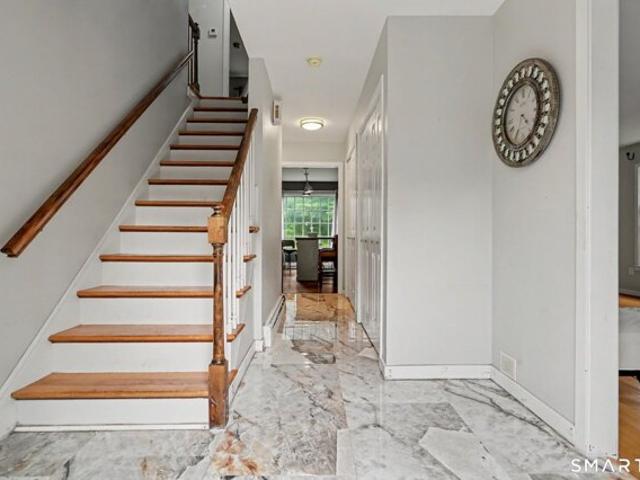 Daniels Farm Rd, Trumbull, Home For Sale
