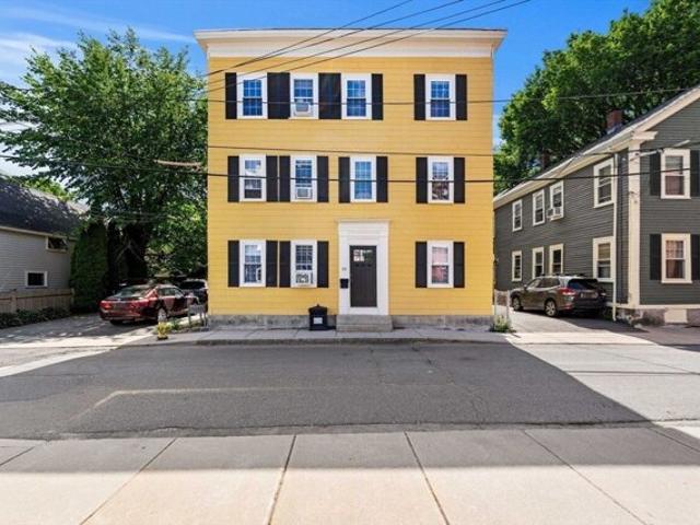 Daniels St Unit,salem, Condo For Sale