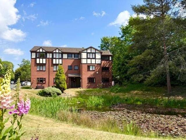 Daccamill Drive, Swinton, 2 Bedroom Flat