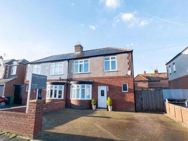Dacre Road, Seaburn, 2 Bedroom Semi detached