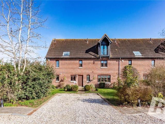 Dacres Gate, Dunmow Road, Fyfield, Essex CM5, 5 bed end terrace house to rent, £3,750 pcm | PrimeLocation