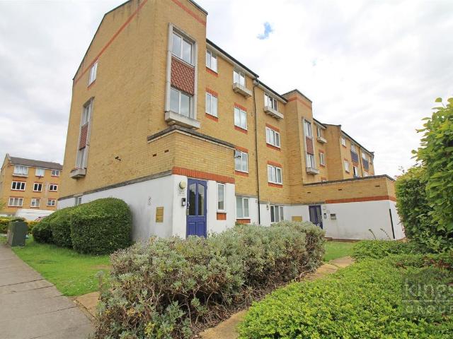Dadswood, Harlow CM20, 2 bed flat to rent, £1,395 pcm | PrimeLocation