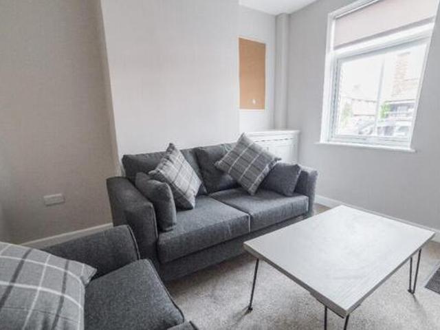 Dagmar Grove, Beeston, 2 Bedroom Terraced