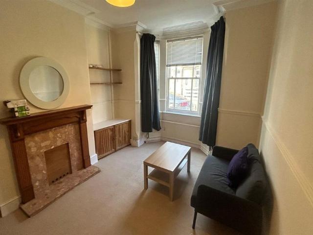 Dagmar Grove, Beeston, NG9 2BH