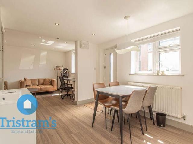 Dagmar Grove, Beeston, NG9